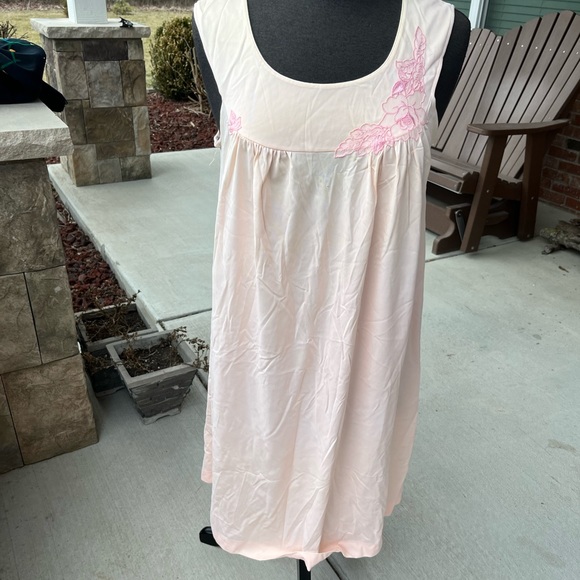 Intimates & Sleepwear | Vintage Ladies Pink Medium Nightgown | Poshmark